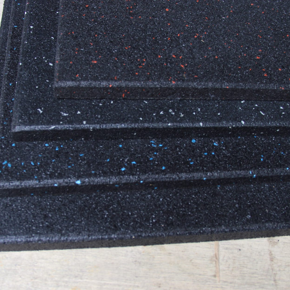 Red Fleck Gym Floor Rubber 15 MM X 1M2 – Trojan Fitness